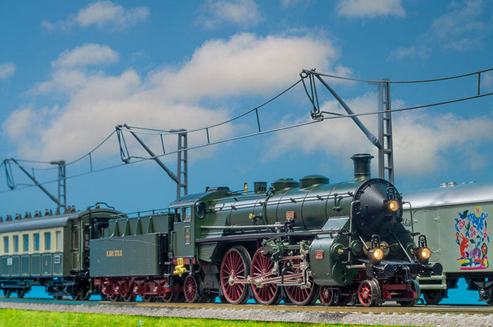 Trix HO Express Train set. – Lee Kwon Hobbies